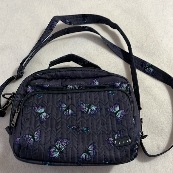 lug | Bags | Euc Lug Mini Ranger Crossbody Butterfly Gray 9w X 7h X ...